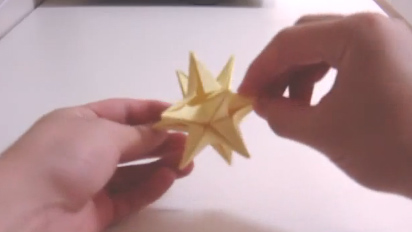 Super ideja: Origami ukrasi za bor