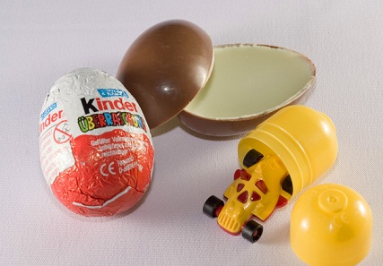Mali Ivica i kinder jaje